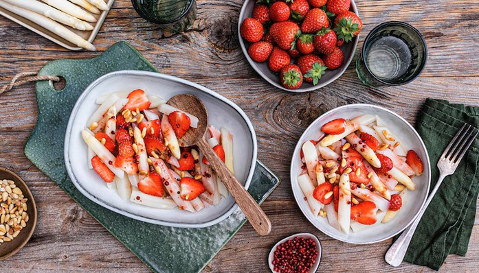 Unsere Rezeptidee: Spargel-Erdbeer-Salat | Kissel Bäckerei GmbH
